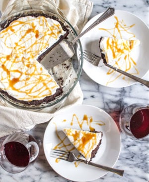 Thin Mint Chocolate Pie - A Super Simple and Delicious Pie Recipe