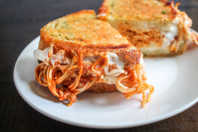 Spaghetti Grilled Cheese - thekittchen