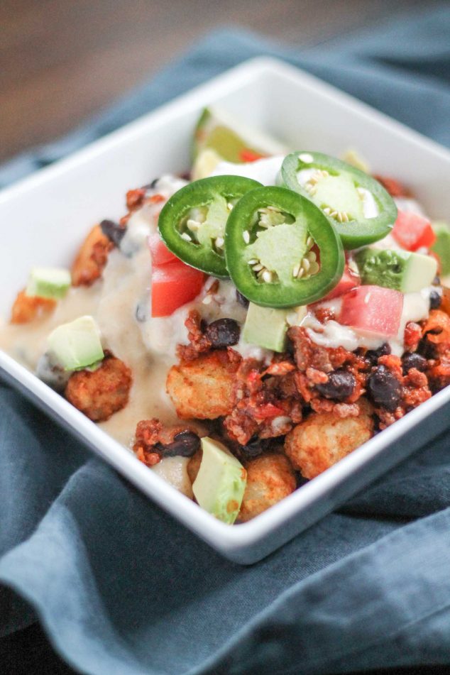 Chili Cheese Tater Tot Nachos ("Totchos") - thekittchen