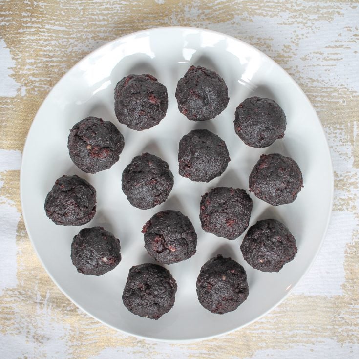 How to Make Cake Pops | An Easy Cake Pop Recipe