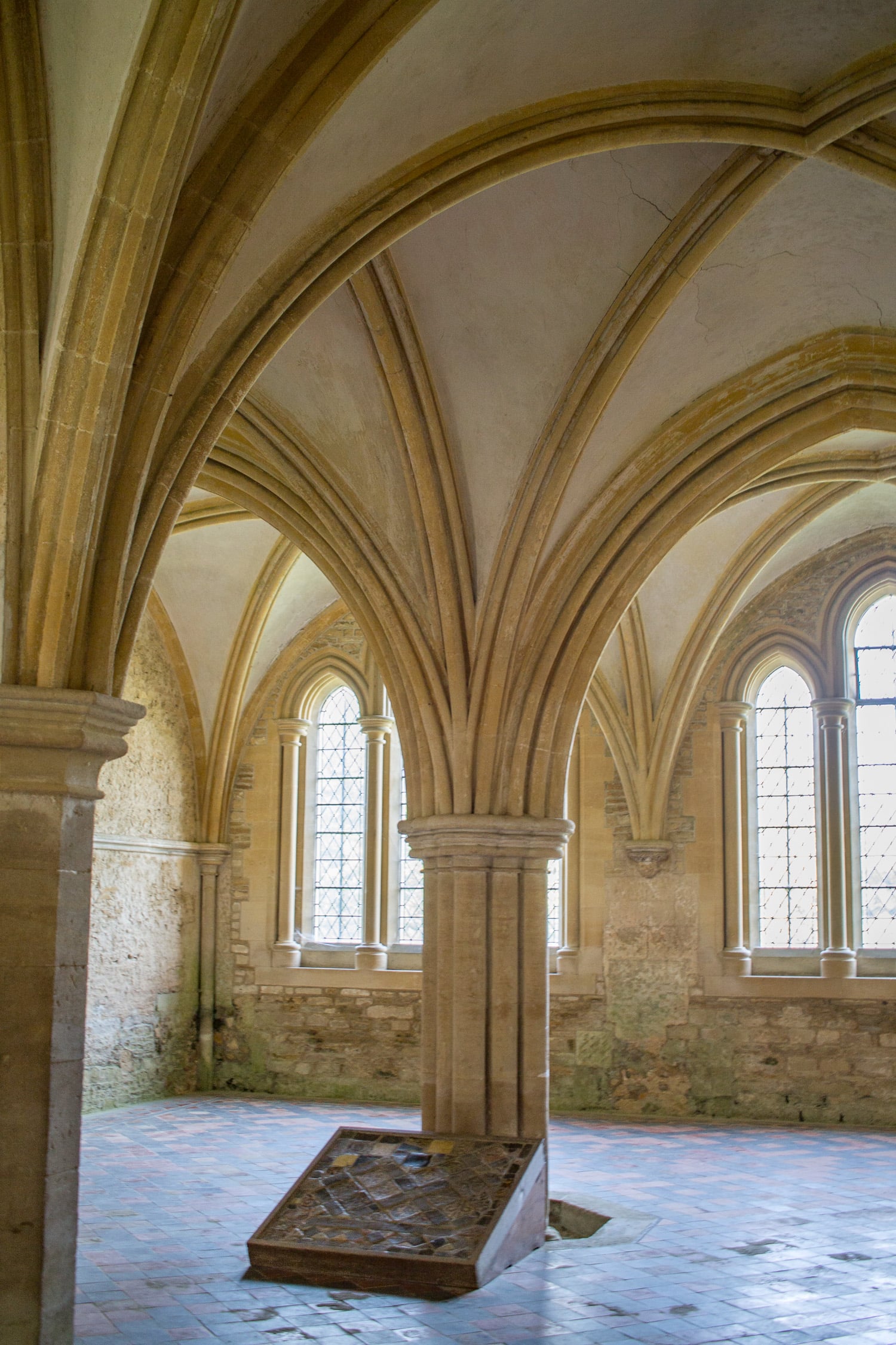 A Cotswolds Day Trip: Castle Combe and Lacock - thekittchen