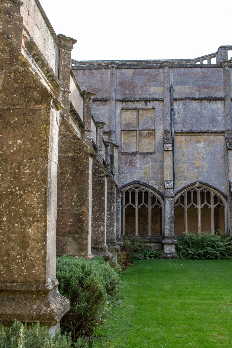 A Cotswolds Day Trip: Castle Combe and Lacock - thekittchen