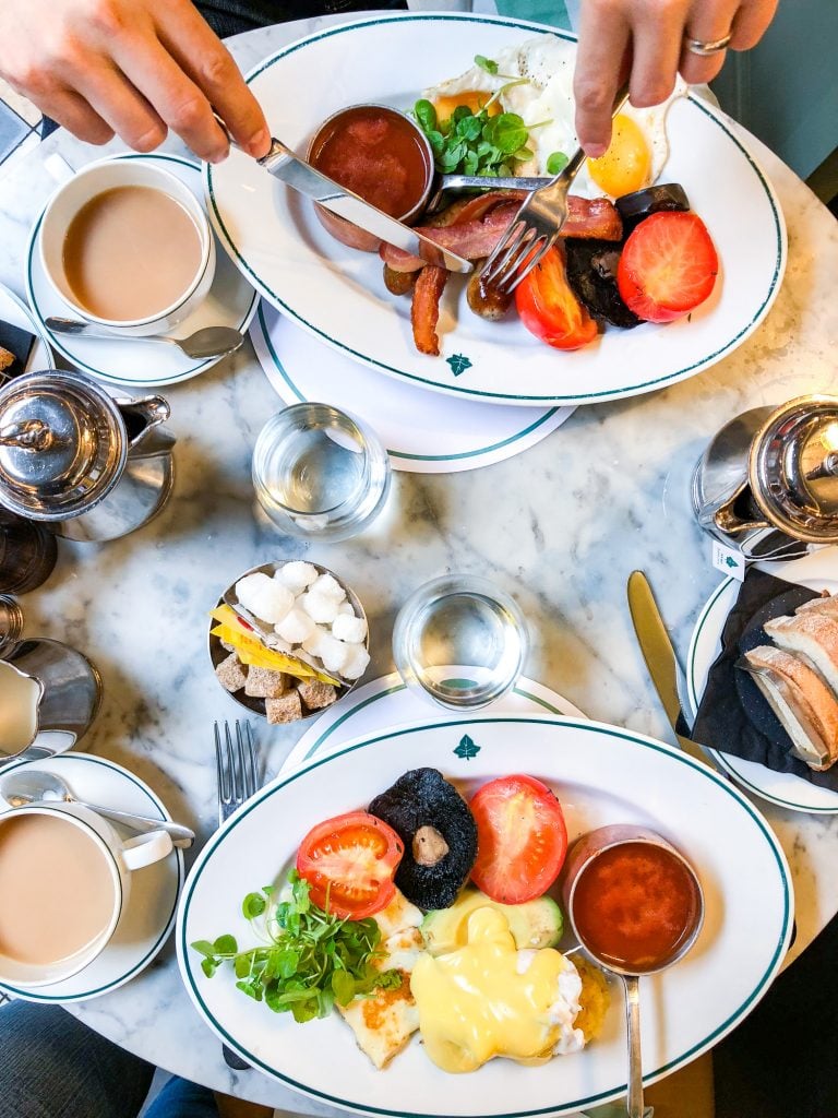 24 British Foods to Try in London - thekittchen