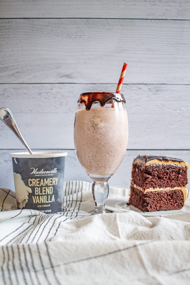 Chocolate Cake Shake | What to do with Leftover Cake