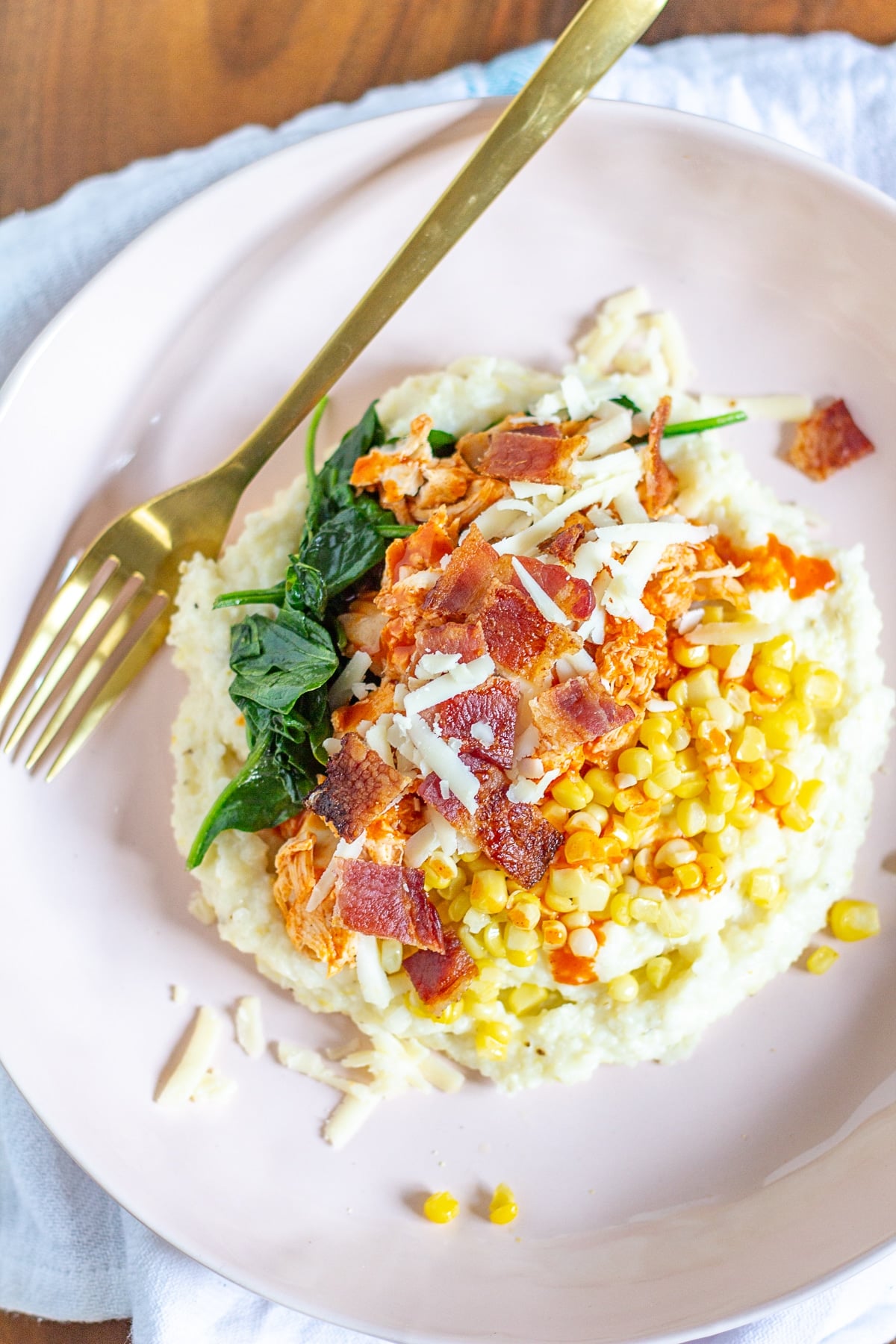 How to Make Cheesy Grits | Easy Cheesy Grits Recipe