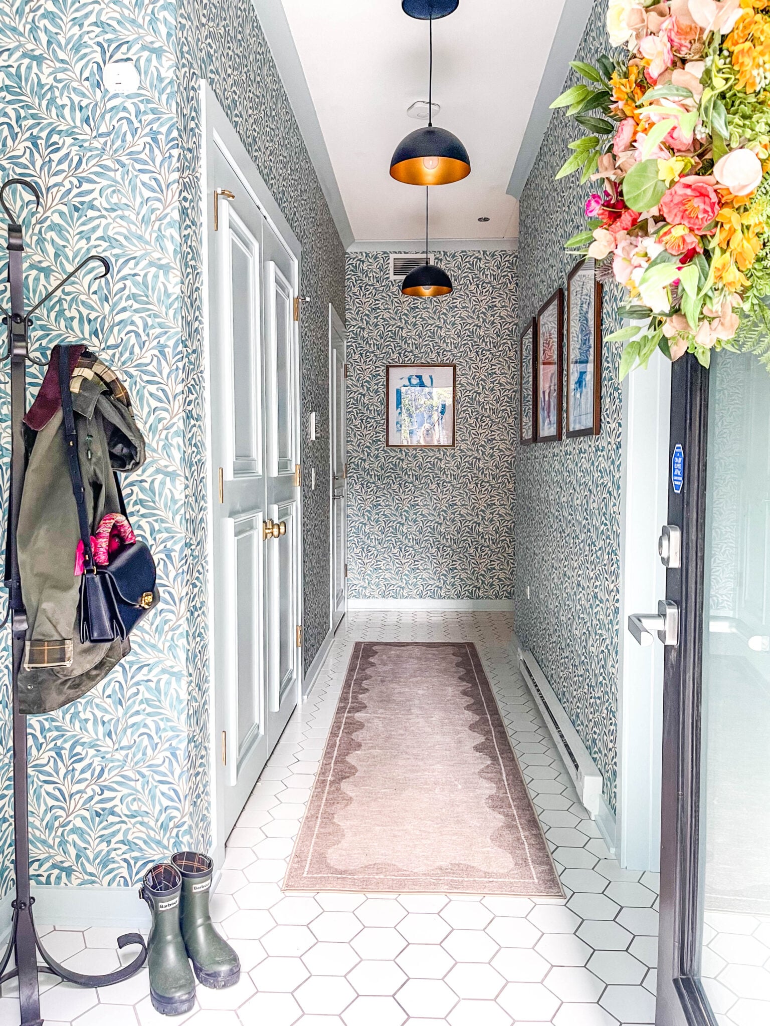 Cottage-Core Inspired Entryway Design - thekittchen